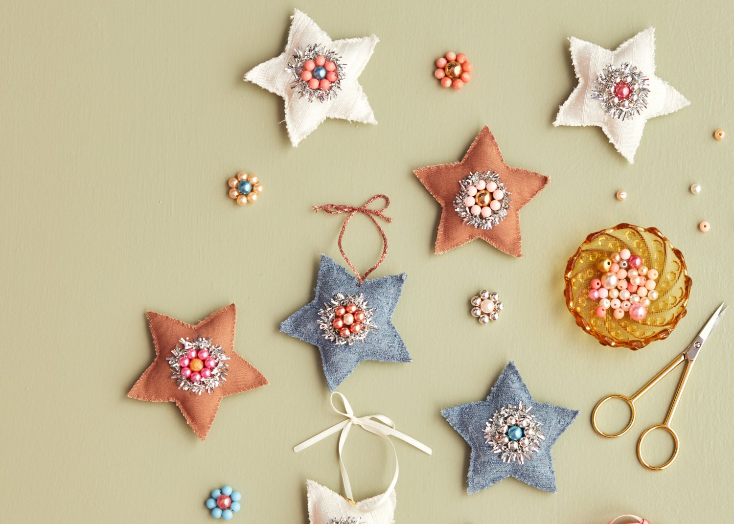 Papirpynt.dk - skabeloner og idéer til pynt du selv kan lave – papirpynt.dk